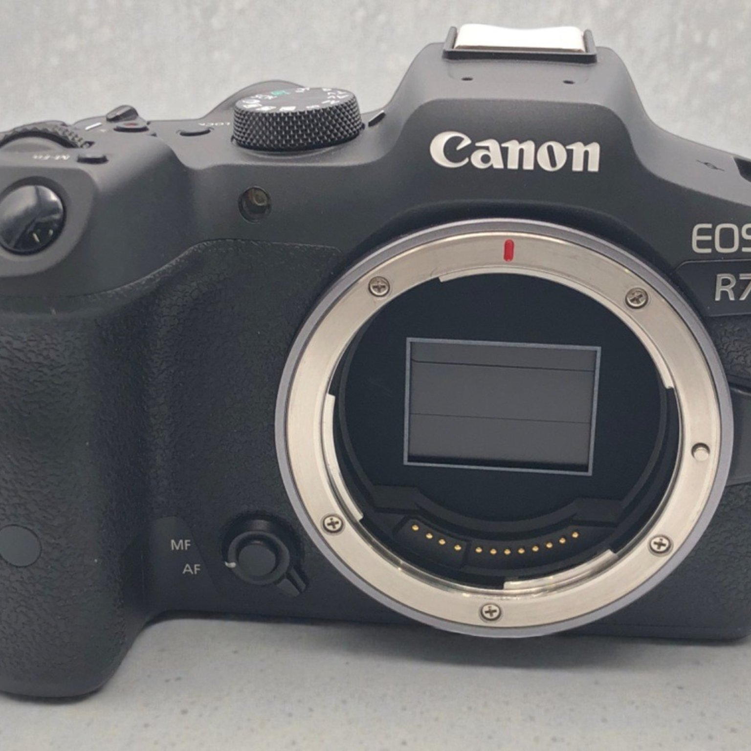 Canon EOS R7 ボディの中古 (美品)・¥125,920 売り切れ by farlie | みんなのカメラ